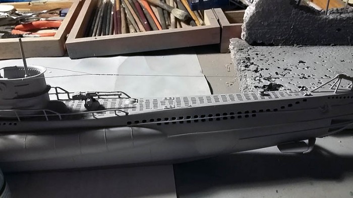 German U-Boat U99 Revell 1/125 - Modeling